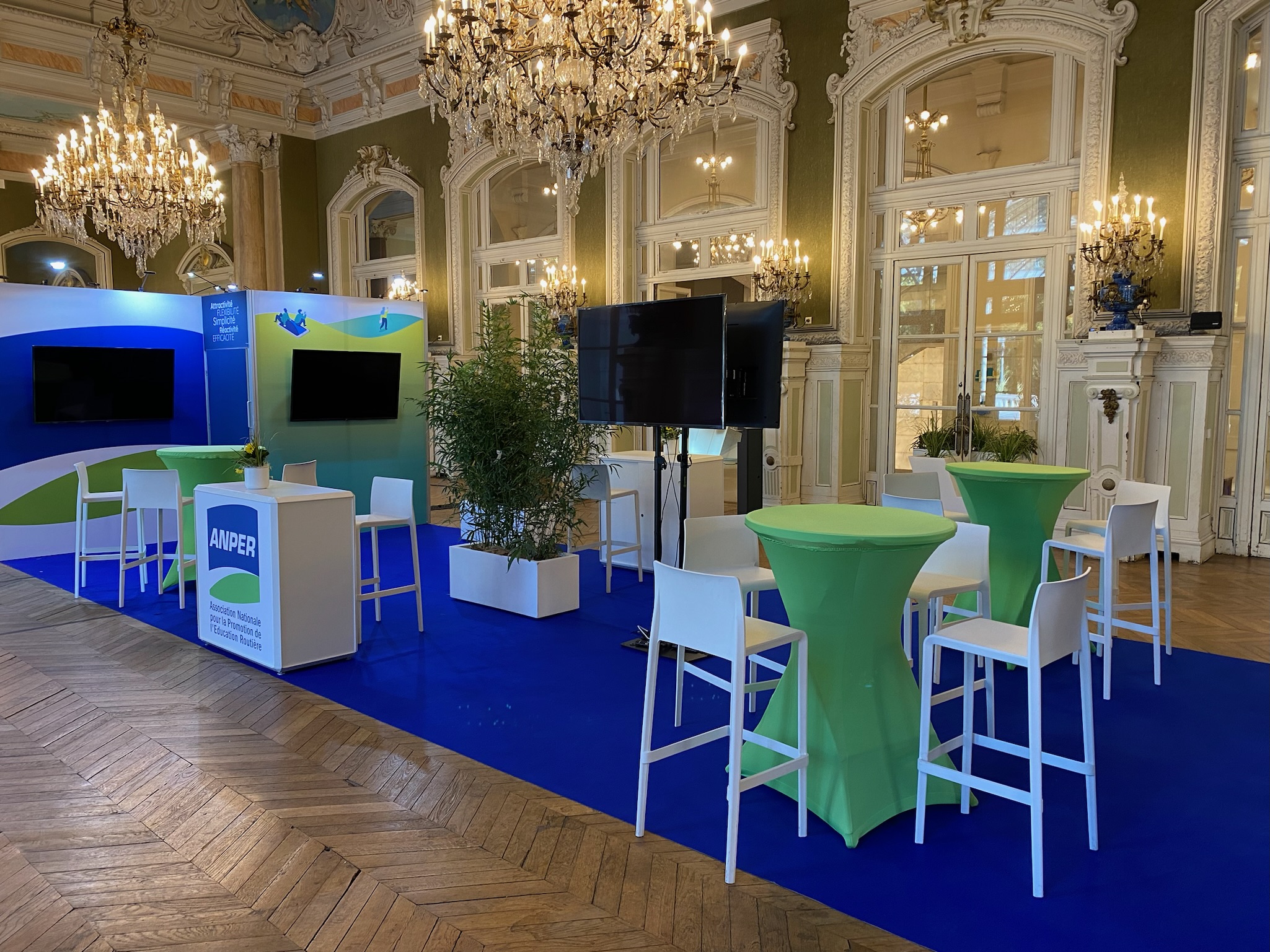 RÉALISATION DE STANDS POUR VOS ÉVÉNEMENTS